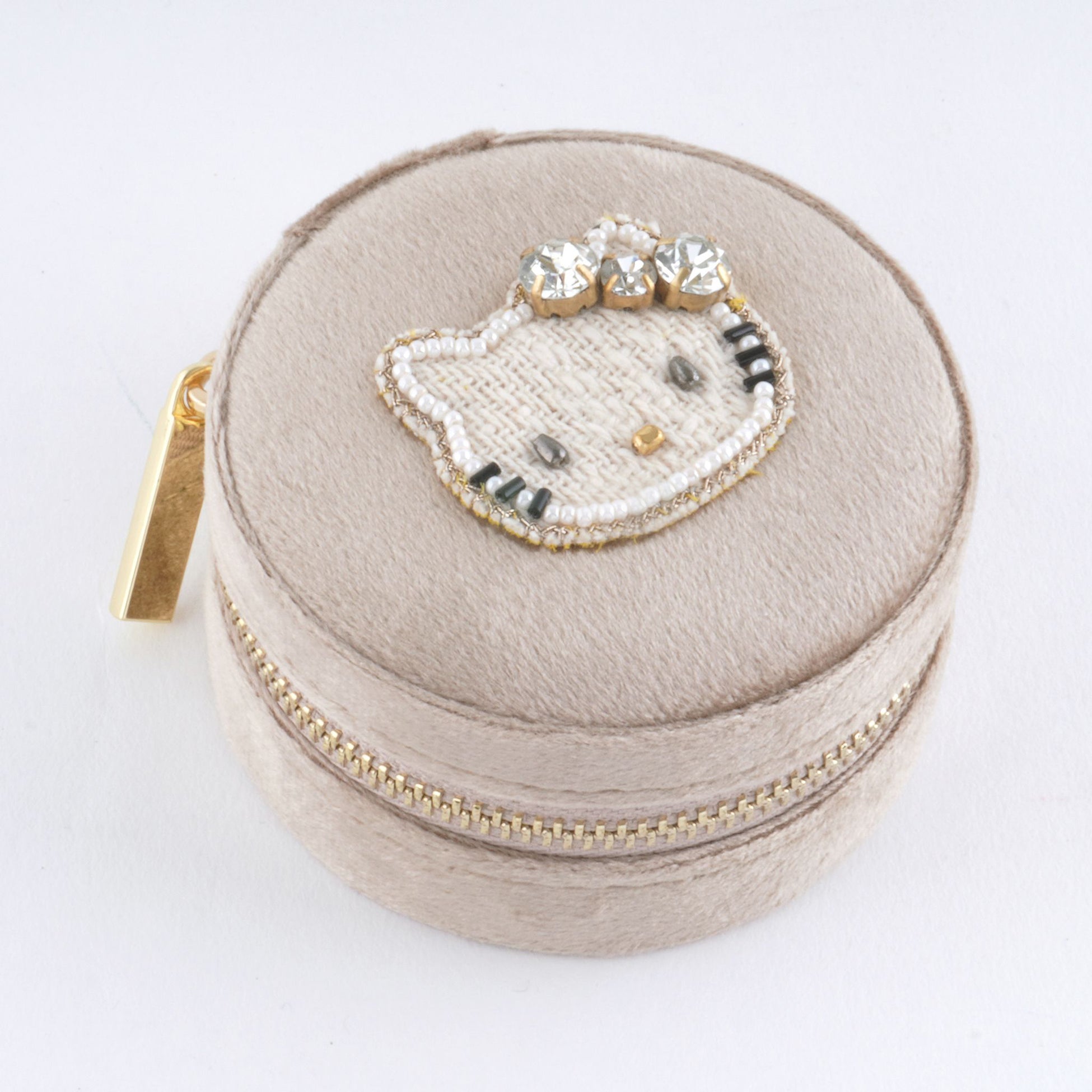 HelloKitty × MAYGLOBE | MAYGLOBE 公式